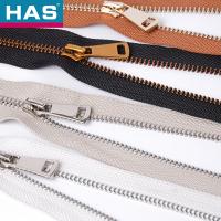 China #3 #5 #7 #8 #10 #12 Clothing Metal Zippers Two Way Closed End Zipper For Clothing for sale