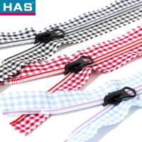 China #5 Open-End Black & White Checkered Nylon Zipper Closure For Clothing Or Luggage for sale