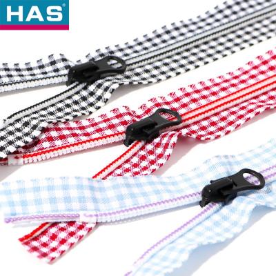 China #5 Open-End Black & White Checkered Nylon Zipper Closure For Clothing Or Luggage for sale