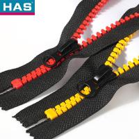 China Durable Resin Wave Tooth Creative Zipper In Various Colors Lightweight And Convenient For Clothing for sale