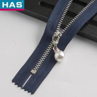 China Garment Or Bags Fashionable Zippers High Gloss Pearl Drawstring Pendants for sale