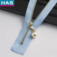 China Garment Or Bags Fashionable Zippers High Gloss Pearl Drawstring Pendants for sale