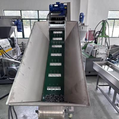 China LDF Series Plastic Pelletizing Machine 100-500 kg/h Output for PE PP Film Recycling for sale