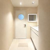 China New French Retro Style Hollow Bathroom & Toilet Door, Titanium Magnesium Alloy, Dopamine Glass Door, Customizable for sale