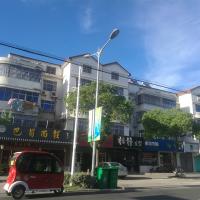 China 50 Years Life Time Electrical Power Pole with Hot Dip Galvanized Finish and CO2 Welding Method for Power Transmission Networks for sale