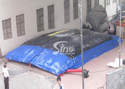 China Commercial Outdoor Giant Inflatable Stunt Bag 10x7x1.8m for Adventure Challenge for sale