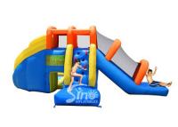 China Kids Water Inflatable Jumping Castle Slide 3 Lanes 9m x 7m x 5m Lead Free PVC Tarpaulin for sale