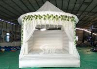 China 5x4m Inflatable Wedding White Bouncy Castle with Flower Decoration for Events for sale