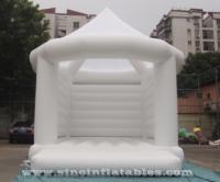 China 5x4m Commercial Grade All White Wedding Bouncy Castle with Steeple Top for Adults for sale