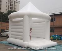 China 5x4m Commercial Grade All White Wedding Bouncy Castle with Steeple Top for Adults for sale