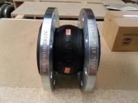 China NBR EPDM Water Pipe Fittings Flanged Rubber Expansion Joint PN10 / PN16 for sale
