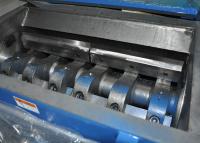 China Automatic Baiting Plastic Crusher Machine 200-280kg/H 22 Kw 600 R/Min High Strength for sale