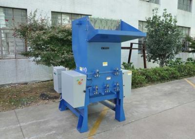 China Power 45kw Film Small Plastic Crusher , Automatic Baiting Crusher Plastic Machine for sale