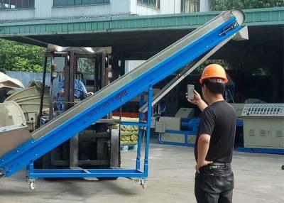 China 304 Stainless Steel Pipe Plastic Magnetic Conveyor , Power 0.4kw Magnetic Chip Conveyor for sale