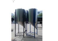 China Space Saving Stainless Steel Hopper Plastic Storage For Pellet Machine 1.5kw for sale