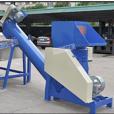 China 4000 Kg Pvc Crusher Machine / 6 Rotary Knife Energy Saving Waste Plastic Crusher for sale
