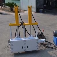 China 240*240 Double Hydraulic Screen Changer For Extruder , Double Clouds Out Screen Changers Plastic for sale