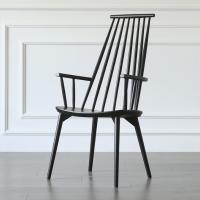 China Customization Modern Wooden Armrest Fabric Dining Chair for Top Quantity in Restaurants and Hotels for sale