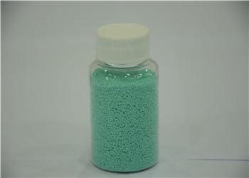 China Green Color Speckles Detergent Additive Sodium Sulphate Speckles 10-20 Mesh for sale