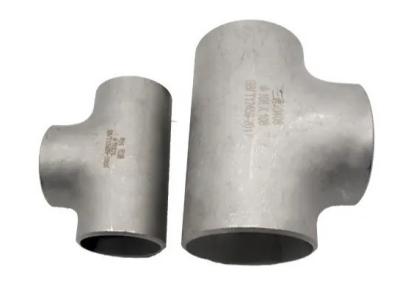 China Threaded Connection Butt Weld Reducing Tee Sand Blasting In Various Industries for sale