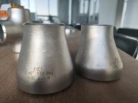 China JIS SCH STD Concentric Eccentric Reducer Seamless Pipe Fittings for sale