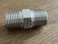 China BSP Male Round Head Threaded Ss 304 Hex Nipple for sale