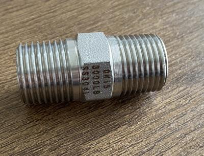 China BSP Male Round Head Threaded Ss 304 Hex Nipple for sale