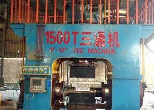 China Reducing Carbon Steel 73mm Tee Forming Machine Cold for sale
