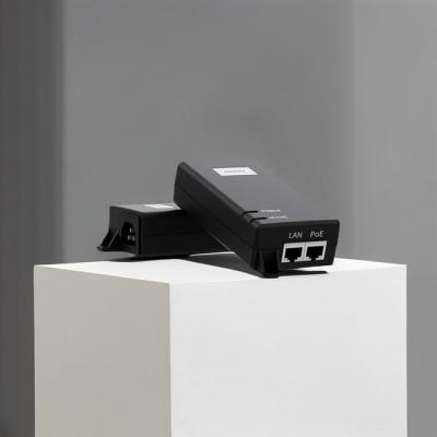 China Supports 1000mbps Of Data Rates Poe++ Power Injector For Cameras for sale