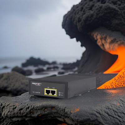China PoE++ Injector Comply With IEEE802.3bt Standard PoE Midspan Injector for sale