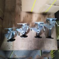 China 5 Inch Amercian Type Floor Locks For Industrial Carts Retractable Lifters for sale