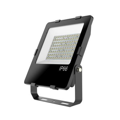 China Industrial Lighting Outdoor IP65 Floodlights Reflector LED 150 Watts Dimmable 5 Years Warranty for sale