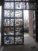 China Home Aluminium Folding Gate Sleek Aluminum Exterior Gates Customized for sale