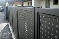 China Outdoor Garden Aluminum Privacy Fence Noise Reduction Customized for sale