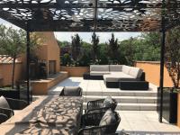 China Exterior Custom Modern Aluminum Pergola Lightweight With Adjustable Louvers for sale