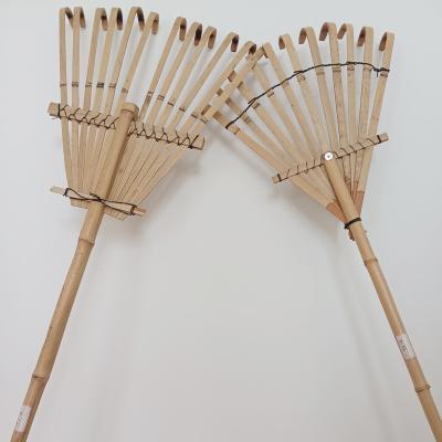 China 9 Tine 120cm Bamboo Rake Handmade Eco Friendly Garden Rakes Harrow for sale