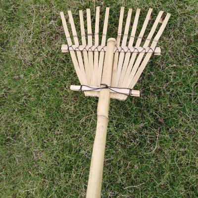 China Bamboo Lawn & Leaf Rake – Sturdy Outdoor Tool for Gathering Leaves and Garden Debris for sale