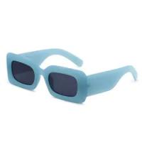 China Custom Logo Wide Frame UV Blocking Sunglasses Rectangle Fashion Vintage Women for sale