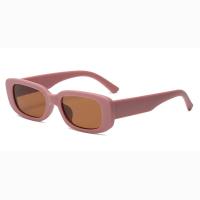 China Classical Retro Women Fashion Square Sun Shades Vintage Rectangle Sunglasses Green Lens Eyewear UV400 for sale