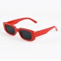 China Classical Retro Women Fashion Square Sun Shades Vintage Rectangle Sunglasses Green Lens Eyewear UV400 for sale