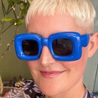 China Customized Logo UV Blocking Sunglasses Personalized Inflated Square Sunglass for sale