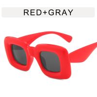 China Customized Logo UV Blocking Sunglasses Personalized Inflated Square Sunglass for sale