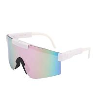 China Polarized Lens Cycling UV Blocking Sunglasses Outdoor Windproof Cycling Glasses for sale