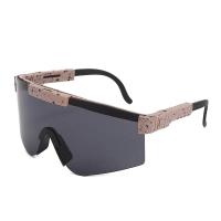 China Polarized Lens Cycling UV Blocking Sunglasses Outdoor Windproof Cycling Glasses for sale