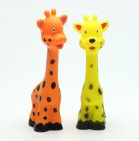 China Customized Giraffe Vinyl Pet Chew Toy for Dogs 19cm Height Durable Dog Toy for sale