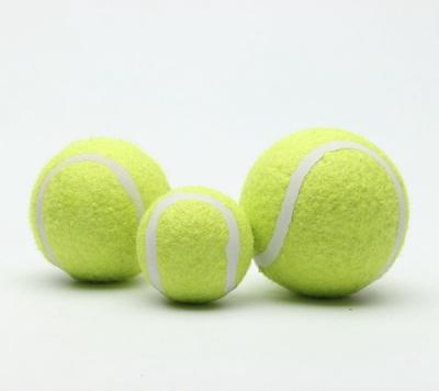 China Large Commercial Dog Safe Tennis Balls 2.5 Inch for Interactive Outdoor Play for sale