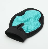 China Commercial Rubber Pet Grooming Glove Universal Size Environmental Friendly for sale