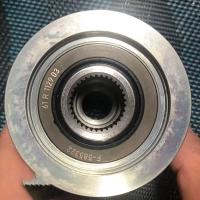 China OEM F-585322 Alternator Freewheel Pulley for Toyota 27060-26030 27060-0G01 12V for sale