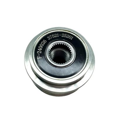 China OEM F-240026 37321-25201 Alternator Freewheel Pulley for Hyundai Kia Electrocity 12V for sale