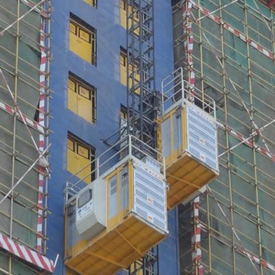 China Sand Blasting Construction Hoist Elevator Payload Capacity 2000Kg FC Control for sale
